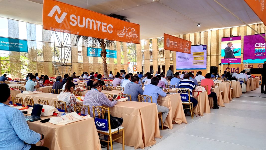 Sumtec presenta soluciones para la modernización de la banca y microfinanzas - Canal TI