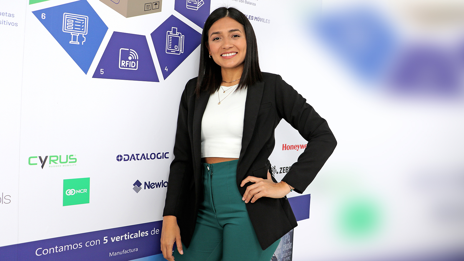 ¡Feliz cumpleaños, querida Roina! - Canal TI