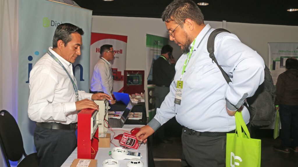 El canal de Lima estuvo presente en la DigiExpo 2023 organizado por ...
