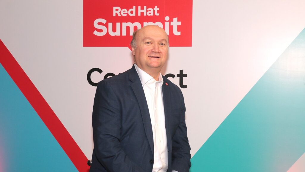 Red Hat Summit: Connect Lima mostró la vision de la IA, nube híbrida y ...