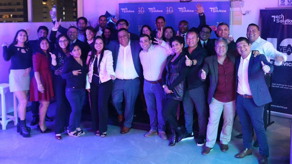 Tech Solutions celebró su décimo aniversario e inaugura moderna oficina ...