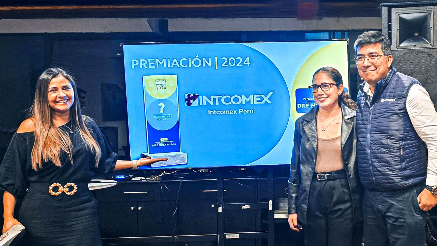 Intcomex Perú fue reconocido como distribuidor del año por Jabra - Canal TI