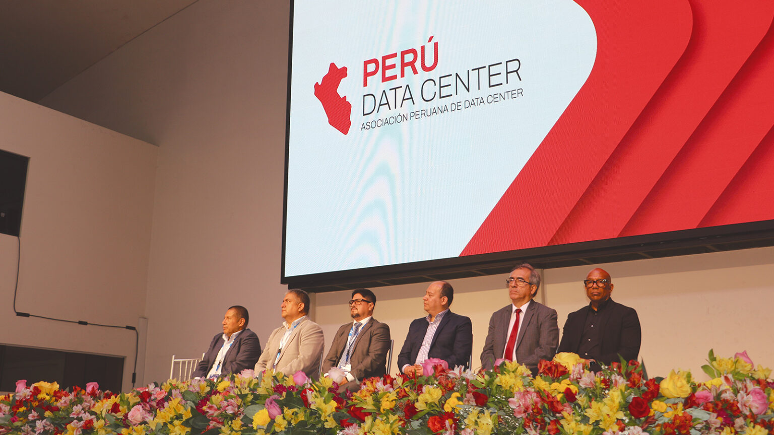 Perú Hub Digital 2025 reunió a más de 1,500 profesionales - Canal TI